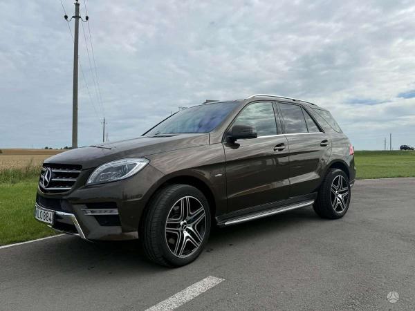 Brūns Mercedes-Benz ML 250 2012 Marijampole, ar dzinēja tilpumu 2.14 L un nobraukumu 232 tūkst. km par 13500 €, foto 6 vietnē AUTOMOTO.COM.LV