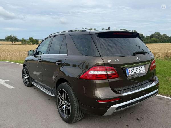 Brūns Mercedes-Benz ML 250 2012 Marijampole, ar dzinēja tilpumu 2.14 L un nobraukumu 232 tūkst. km par 13500 €, foto 9 vietnē AUTOMOTO.COM.LV