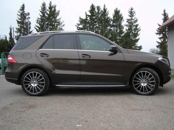 Brūns Mercedes-Benz ML 250 2013 Sigulda, ar dzinēja tilpumu 2.20 L un nobraukumu 281 tūkst. km par 16350 €, foto 7 vietnē AUTOMOTO.COM.LV