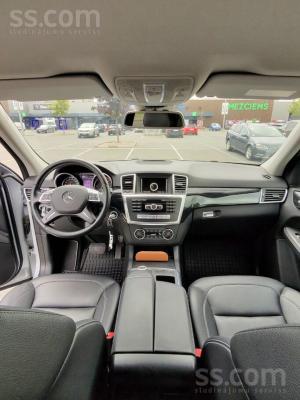 Mercedes-Benz ML 250 2013 Rīga, ar dzinēja tilpumu 2.20 L un nobraukumu 198 tūkst. km par 18000 €, foto 8 vietnē AUTOMOTO.COM.LV