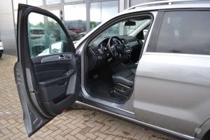 Pelēks Mercedes-Benz ML 250 2012 Viļņa, ar dzinēja tilpumu 2.14 L un nobraukumu 287 tūkst. km par 13000 €, foto 15 vietnē AUTOMOTO.COM.LV