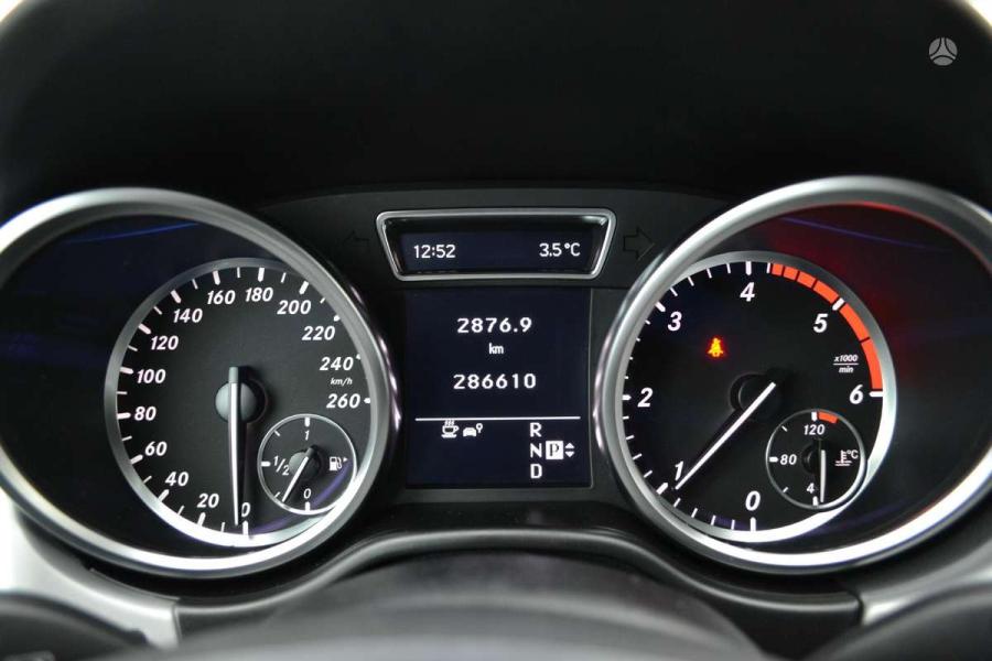 Pelēks Mercedes-Benz ML 250 2012 Viļņa, ar dzinēja tilpumu 2.14 L un nobraukumu 287 tūkst. km par 13000 €, foto 35 vietnē AUTOMOTO.COM.LV