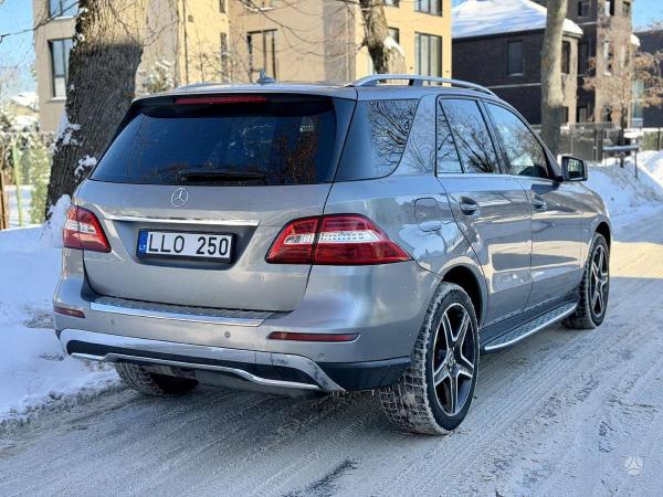 Grey Mercedes-Benz ML 250 2012 in Kaunas, with an engine capacity of 2.14 L and mileage of 280 thousand km for 11800 €, photo 8 on AUTOMOTO.COM.LV