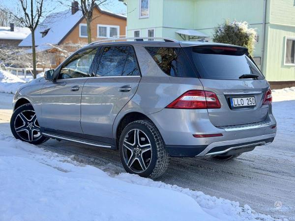 Grey Mercedes-Benz ML 250 2012 in Kaunas, with an engine capacity of 2.14 L and mileage of 280 thousand km for 11800 €, photo 9 on AUTOMOTO.COM.LV