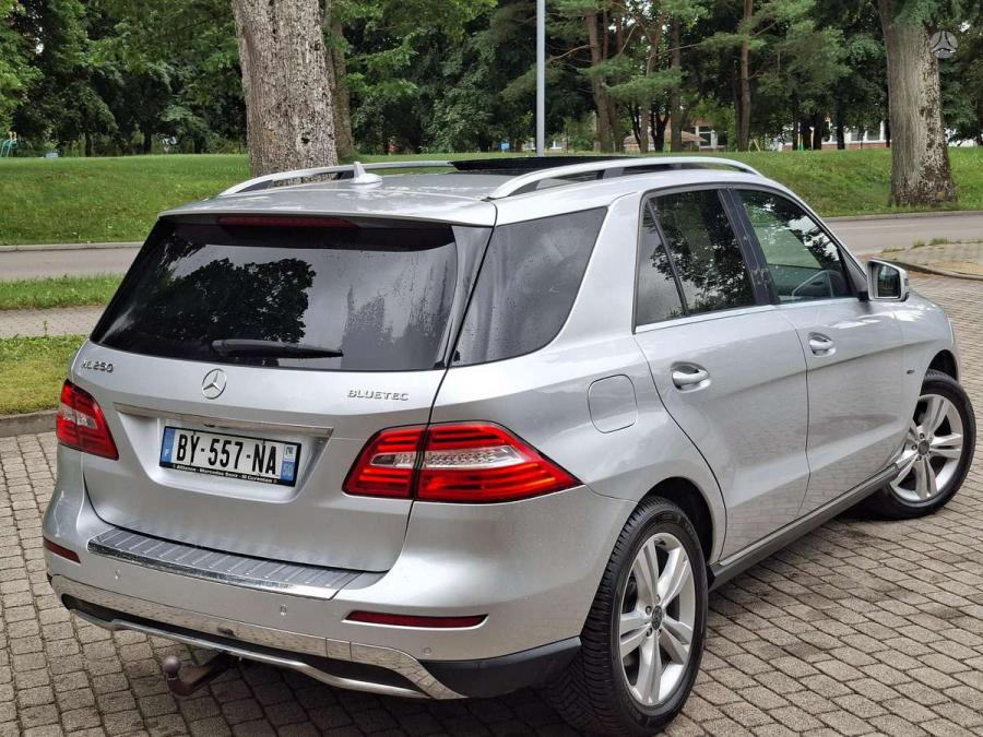 Серый Мерседес МЛ 250 2012 в Шилуте, объемом двигателя 2.20 л и пробегом 316 тыс. км за 10800 €, фото 11 на AUTOMOTO.COM.LV
