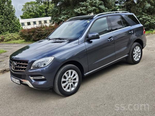 Pelēks Mercedes-Benz ML 250 2012 Jēkabpils, ar dzinēja tilpumu 2.20 L un nobraukumu 260 tūkst. km par 13790 €, foto 1 vietnē AUTOMOTO.COM.LV