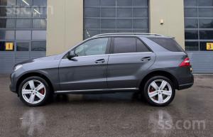 Grey Mercedes-Benz ML 250 2012 in Riga, with an engine capacity of 2.20 L and mileage of 323 thousand km for 11500 €, photo 8 on AUTOMOTO.COM.LV