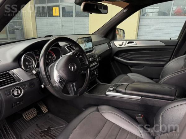 Pelēks Mercedes-Benz ML 250 2012 Rīga, ar dzinēja tilpumu 2.20 L un nobraukumu 323 tūkst. km par 11500 €, foto 11 vietnē AUTOMOTO.COM.LV