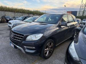 Pelēks Mercedes-Benz ML 250 2013 Šauļi, ar dzinēja tilpumu 2.14 L un nobraukumu 290 tūkst. km par 7900 €, foto 3 vietnē AUTOMOTO.COM.LV