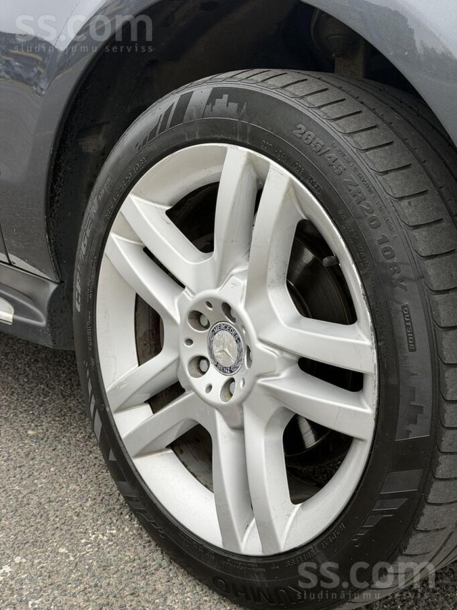 Grey Mercedes-Benz ML 250 2014 in Riga, with an engine capacity of 2.20 L and mileage of 255 thousand km for 14500 €, photo 6 on AUTOMOTO.COM.LV