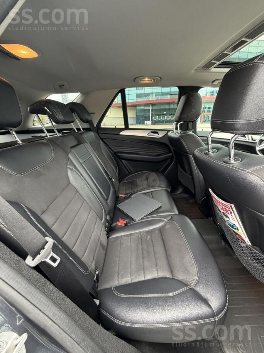 Grey Mercedes-Benz ML 250 2014 in Riga, with an engine capacity of 2.20 L and mileage of 255 thousand km for 14500 €, photo 9 on AUTOMOTO.COM.LV