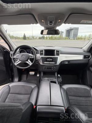 Grey Mercedes-Benz ML 250 2014 in Riga, with an engine capacity of 2.20 L and mileage of 255 thousand km for 14500 €, photo 11 on AUTOMOTO.COM.LV