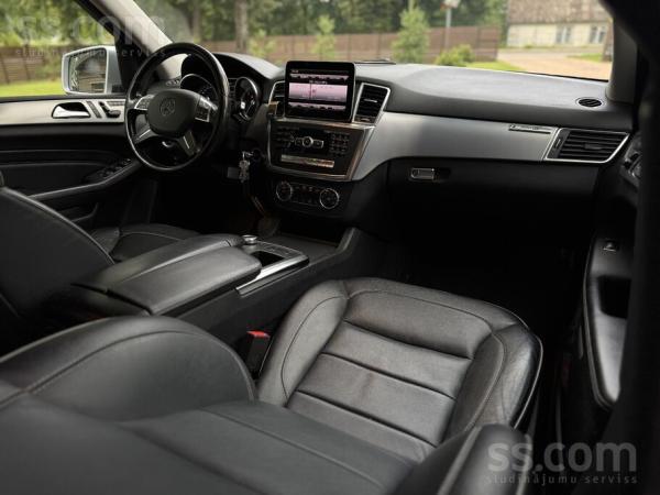Grey Mercedes-Benz ML 250 2014 in Jurmala, with an engine capacity of 2.20 L and mileage of 0 thousand km for 13350 €, photo 5 on AUTOMOTO.COM.LV