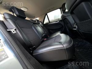 Grey Mercedes-Benz ML 250 2014 in Jelgava, with an engine capacity of 2.20 L and mileage of 178 thousand km for 17490 €, photo 6 on AUTOMOTO.COM.LV