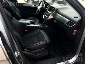 Grey Mercedes-Benz ML 250 2014 in Jelgava, with an engine capacity of 2.20 L and mileage of 178 thousand km for 17490 €, photo 7 on AUTOMOTO.COM.LV