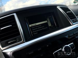 Grey Mercedes-Benz ML 250 2014 in Jelgava, with an engine capacity of 2.20 L and mileage of 178 thousand km for 17490 €, photo 13 on AUTOMOTO.COM.LV