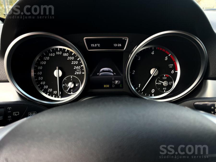 Grey Mercedes-Benz ML 250 2014 in Jelgava, with an engine capacity of 2.20 L and mileage of 178 thousand km for 17490 €, photo 21 on AUTOMOTO.COM.LV