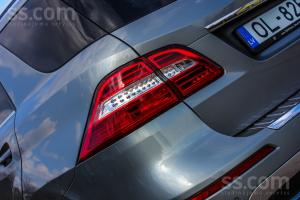 Grey Mercedes-Benz ML 250 2014 in Jelgava, with an engine capacity of 2.20 L and mileage of 178 thousand km for 17490 €, photo 24 on AUTOMOTO.COM.LV