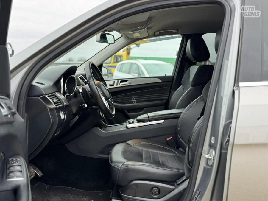 Pelēks Mercedes-Benz ML 250 2015 Šauļi, ar dzinēja tilpumu 2.10 L un nobraukumu 322 tūkst. km par 14500 €, foto 7 vietnē AUTOMOTO.COM.LV