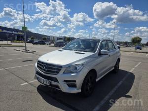 Grey Mercedes-Benz ML 250 2015 in Riga, with an engine capacity of 2.20 L and mileage of 219 thousand km for 16500 €, photo  on AUTOMOTO.COM.LV