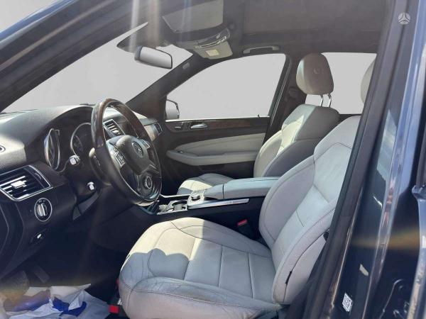 Grey Mercedes-Benz ML 250 2015 in Kaunas, with an engine capacity of 2.10 L and mileage of 312 thousand km for 13400 €, photo 9 on AUTOMOTO.COM.LV