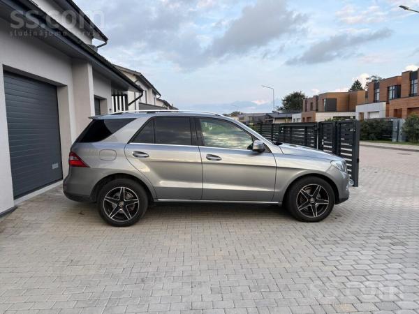 Pelēks Mercedes-Benz ML 250 2014 Rīga, ar dzinēja tilpumu 2.20 L un nobraukumu 280 tūkst. km par 13999 €, foto 6 vietnē AUTOMOTO.COM.LV
