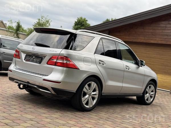 Pelēks Mercedes-Benz ML 250 2014 Jūrmala, ar dzinēja tilpumu 2.20 L un nobraukumu 0 tūkst. km par 13850 €, foto 3 vietnē AUTOMOTO.COM.LV