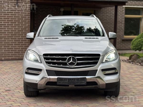 Pelēks Mercedes-Benz ML 250 2014 Jūrmala, ar dzinēja tilpumu 2.20 L un nobraukumu 0 tūkst. km par 13850 €, foto 5 vietnē AUTOMOTO.COM.LV