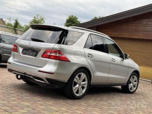 Pelēks Mercedes-Benz ML 250 2014 Jūrmala, ar dzinēja tilpumu 2.20 L un nobraukumu 0 tūkst. km par 13850 €, foto 4 vietnē AUTOMOTO.COM.LV
