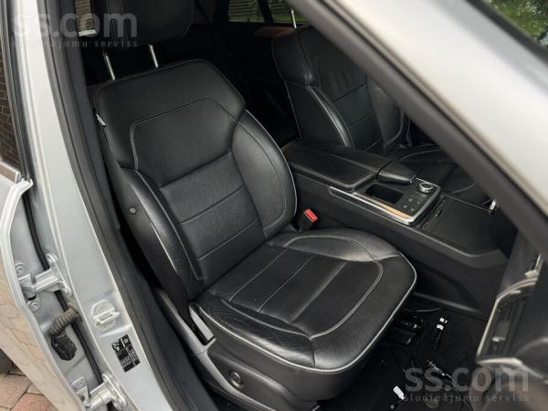 Grey Mercedes-Benz ML 250 2014 in Jurmala, with an engine capacity of 2.20 L and mileage of 0 thousand km for 13850 €, photo 7 on AUTOMOTO.COM.LV