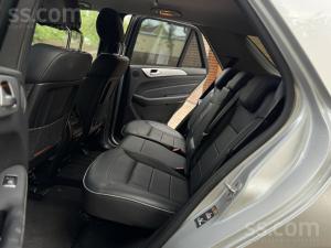 Pelēks Mercedes-Benz ML 250 2014 Jūrmala, ar dzinēja tilpumu 2.20 L un nobraukumu 0 tūkst. km par 13850 €, foto 10 vietnē AUTOMOTO.COM.LV