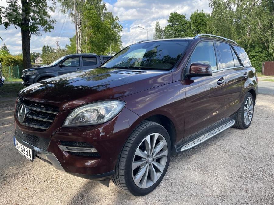 Sarkans Mercedes-Benz ML 250 2015 Rīga, ar dzinēja tilpumu 2.20 L un nobraukumu 292 tūkst. km par 15490 €, foto 1 vietnē AUTOMOTO.COM.LV