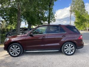 Sarkans Mercedes-Benz ML 250 2015 Rīga, ar dzinēja tilpumu 2.20 L un nobraukumu 292 tūkst. km par 15490 €, foto 3 vietnē AUTOMOTO.COM.LV