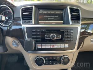 Sarkans Mercedes-Benz ML 250 2015 Rīga, ar dzinēja tilpumu 2.20 L un nobraukumu 292 tūkst. km par 15490 €, foto 26 vietnē AUTOMOTO.COM.LV