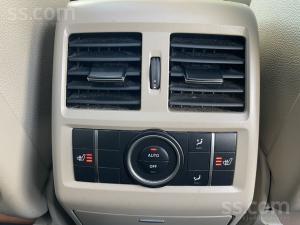 Sarkans Mercedes-Benz ML 250 2015 Rīga, ar dzinēja tilpumu 2.20 L un nobraukumu 292 tūkst. km par 15490 €, foto 35 vietnē AUTOMOTO.COM.LV