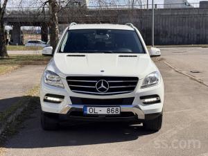 Balts Mercedes-Benz ML 250 2012 Rīga, ar dzinēja tilpumu 2.10 L un nobraukumu 313 tūkst. km par 12200 €, foto 8 vietnē AUTOMOTO.COM.LV