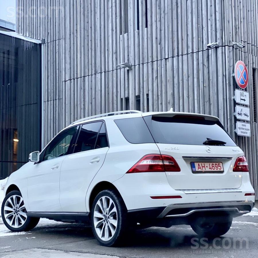 Balts Mercedes-Benz ML 250 2013 Jelgava, ar dzinēja tilpumu 2.10 L un nobraukumu 339 tūkst. km par 10200 €, foto 6 vietnē AUTOMOTO.COM.LV