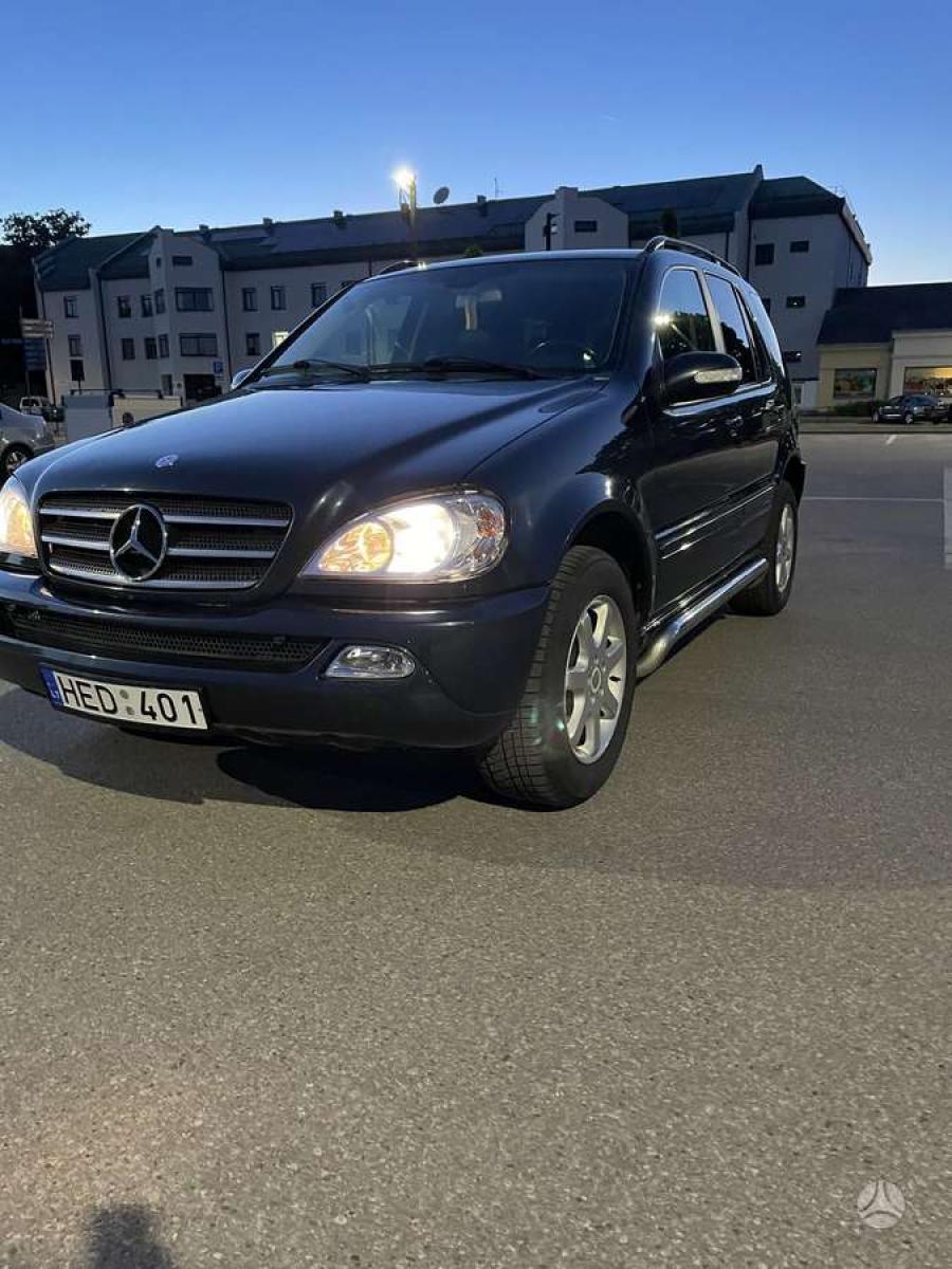 Melns Mercedes-Benz ML 270 2001 Kauņa, ar dzinēja tilpumu 2.69 L un nobraukumu 296 tūkst. km par 3800 €, foto 5 vietnē AUTOMOTO.COM.LV