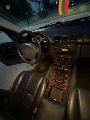 Melns Mercedes-Benz ML 270 2001 Kauņa, ar dzinēja tilpumu 2.69 L un nobraukumu 296 tūkst. km par 3800 €, foto 10 vietnē AUTOMOTO.COM.LV