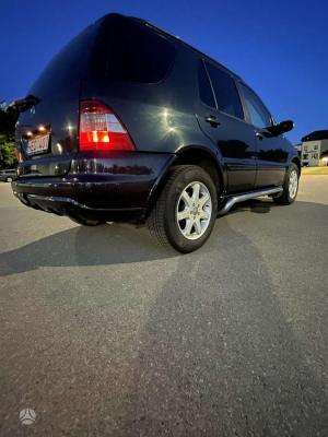 Melns Mercedes-Benz ML 270 2001 Kauņa, ar dzinēja tilpumu 2.69 L un nobraukumu 296 tūkst. km par 3800 €, foto 13 vietnē AUTOMOTO.COM.LV