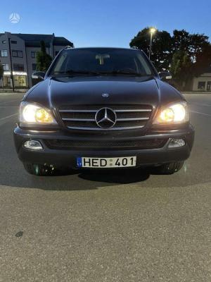 Melns Mercedes-Benz ML 270 2001 Kauņa, ar dzinēja tilpumu 2.69 L un nobraukumu 296 tūkst. km par 3800 €, foto 20 vietnē AUTOMOTO.COM.LV