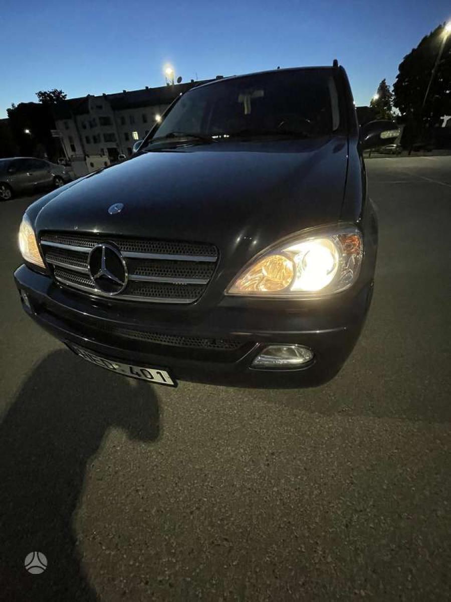 Melns Mercedes-Benz ML 270 2001 Kauņa, ar dzinēja tilpumu 2.69 L un nobraukumu 296 tūkst. km par 3800 €, foto 21 vietnē AUTOMOTO.COM.LV