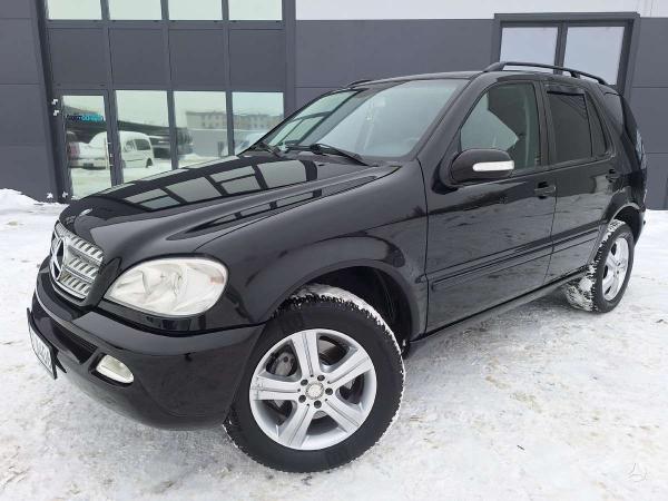 Black Mercedes-Benz ML 270 2002 in Jonava, with an engine capacity of 2.70 L and mileage of 300 thousand km for 3250 €, photo 7 on AUTOMOTO.COM.LV