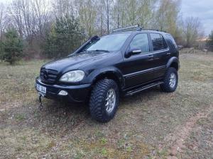 Black Mercedes-Benz ML 270 2002 in Vilnius, with an engine capacity of 2.70 L and mileage of 281 thousand km for 4300 €, photo  on AUTOMOTO.COM.LV