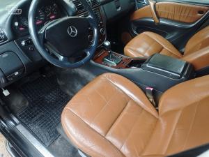 Black Mercedes-Benz ML 270 2002 in Vilnius, with an engine capacity of 2.70 L and mileage of 250 thousand km for 3700 €, photo 21 on AUTOMOTO.COM.LV