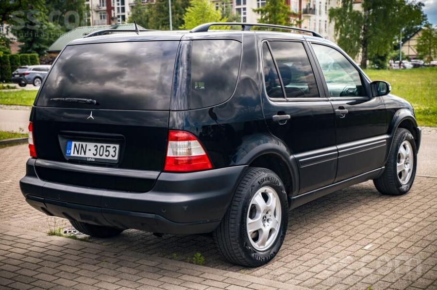 Черный Мерседес МЛ 270 2002 в Рига, объемом двигателя 2.70 л и пробегом 353 тыс. км за 1990 €, фото 5 на AUTOMOTO.COM.LV