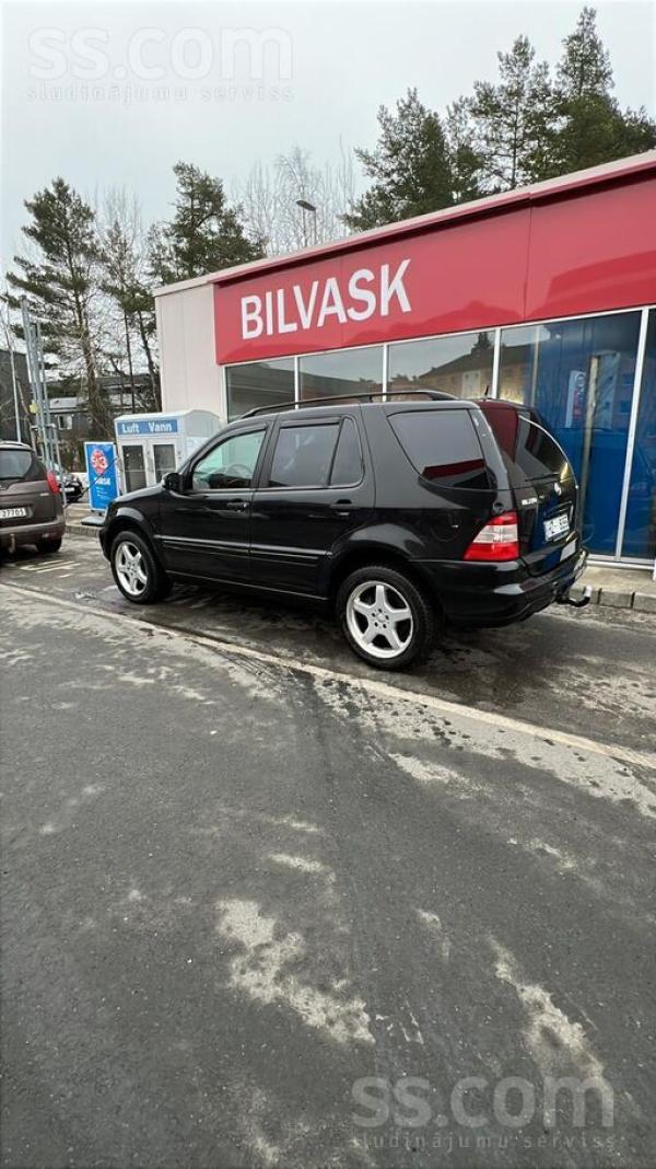 Melns Mercedes-Benz ML 270 2002 Rīga, ar dzinēja tilpumu 2.70 L un nobraukumu 0 tūkst. km par 3200 €, foto 3 vietnē AUTOMOTO.COM.LV