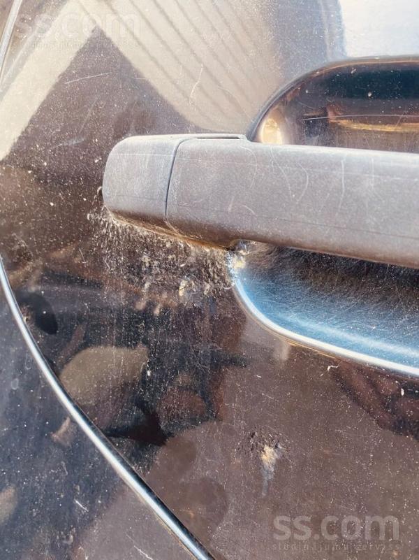 Melns Mercedes-Benz ML 270 2002 Rīga, ar dzinēja tilpumu 2.70 L un nobraukumu 0 tūkst. km par 3200 €, foto 5 vietnē AUTOMOTO.COM.LV