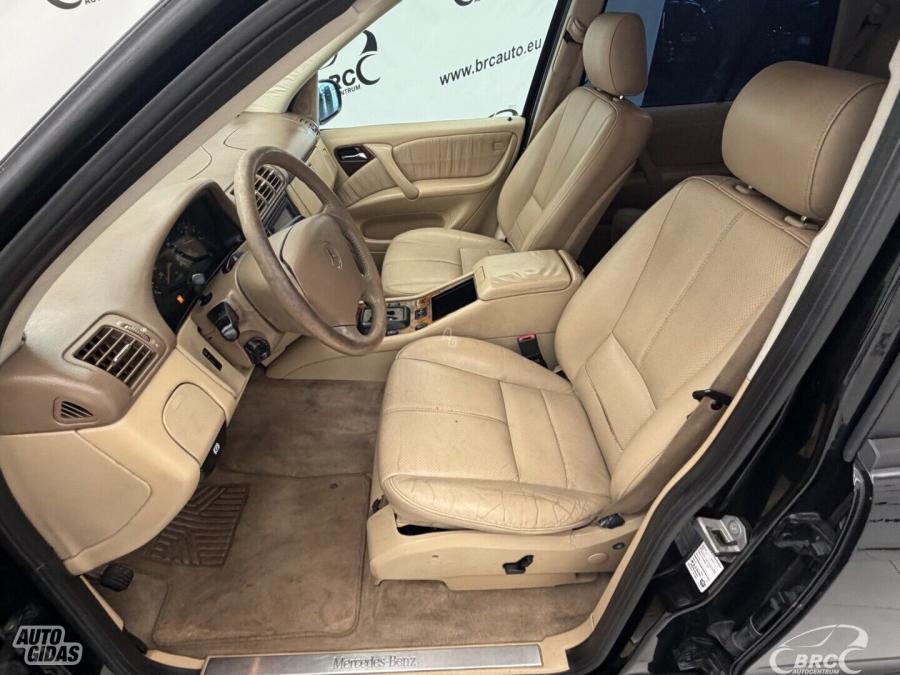 Melns Mercedes-Benz ML 270 2003 Avižieniai, ar dzinēja tilpumu 2.70 L un nobraukumu 291 tūkst. km par 2900 €, foto 21 vietnē AUTOMOTO.COM.LV