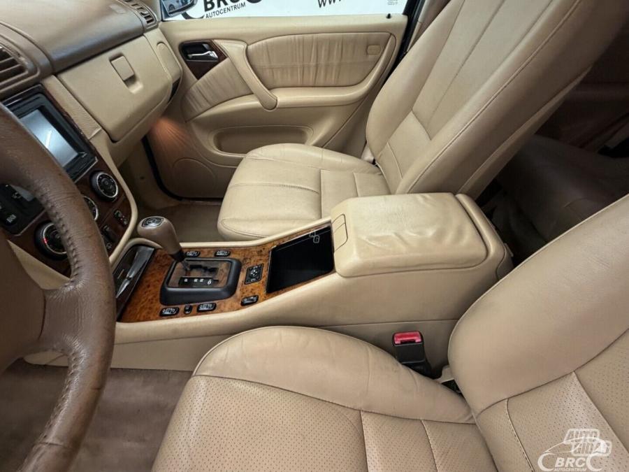 Melns Mercedes-Benz ML 270 2003 Avižieniai, ar dzinēja tilpumu 2.70 L un nobraukumu 291 tūkst. km par 2900 €, foto 24 vietnē AUTOMOTO.COM.LV